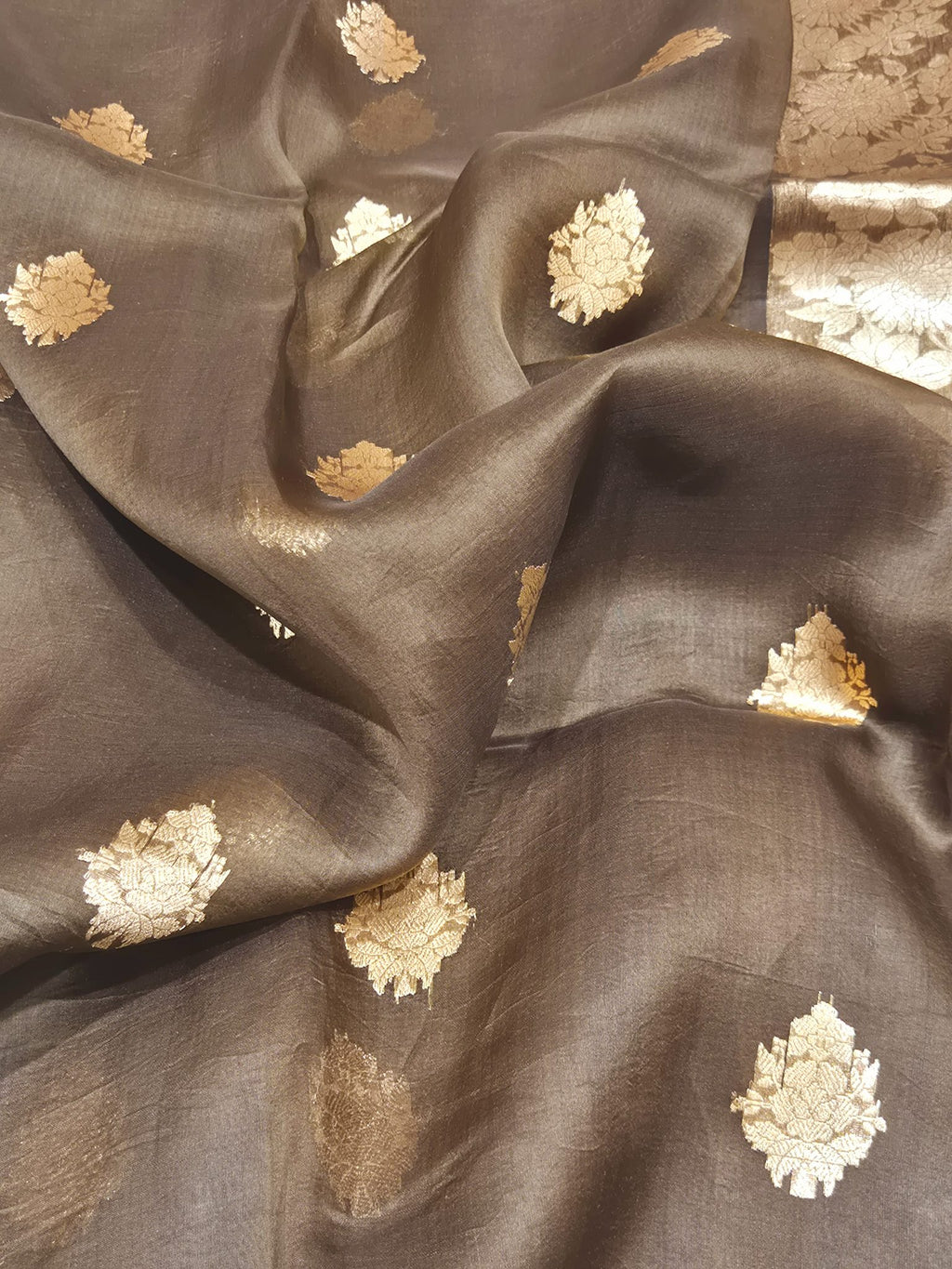 Olive Brown (Mannan-550M) Kora Silk Banarasi Saree –… – Hikayat Banaras